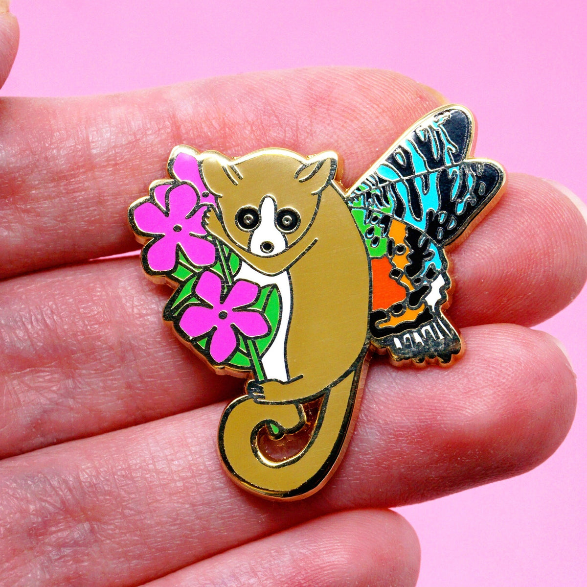 Mouse lemur moth enamel pin – Hestiasnest